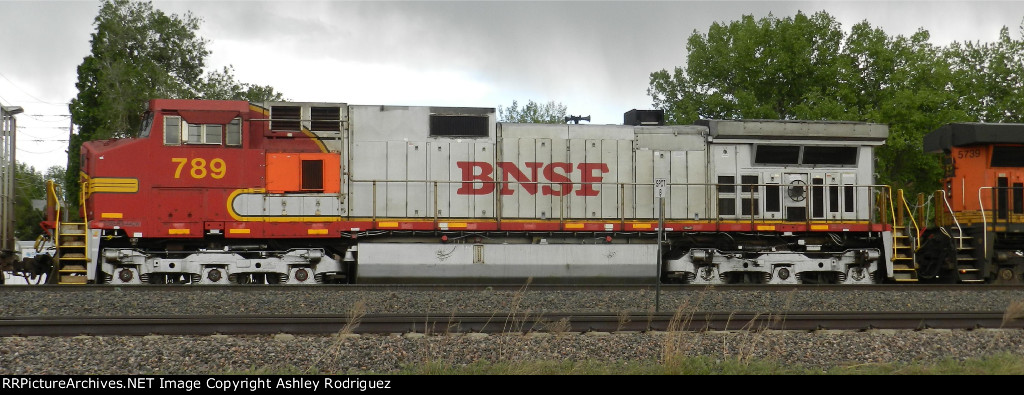 BNSF 789